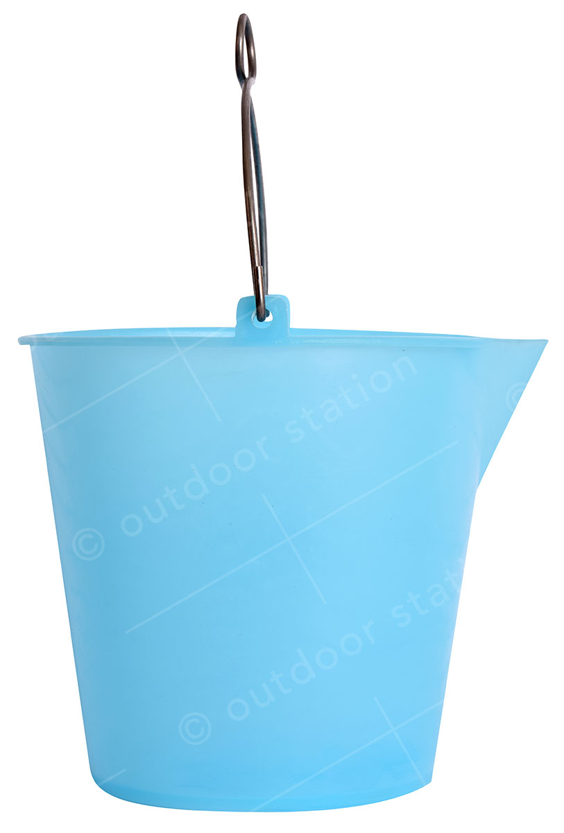 Water bucket 9L with handle in colour blue